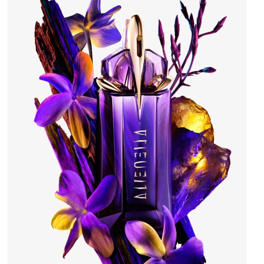 Enter into the Mugler universe I Mugler